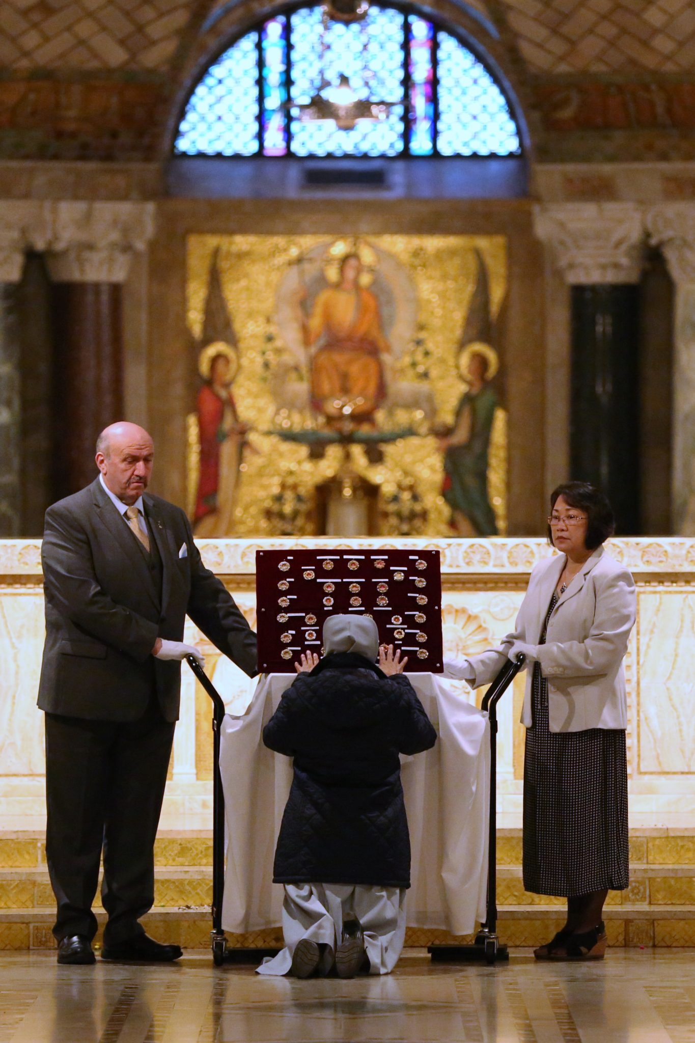 Good Friday at the Basilica: Exposition of the Relics of Christ’s ...