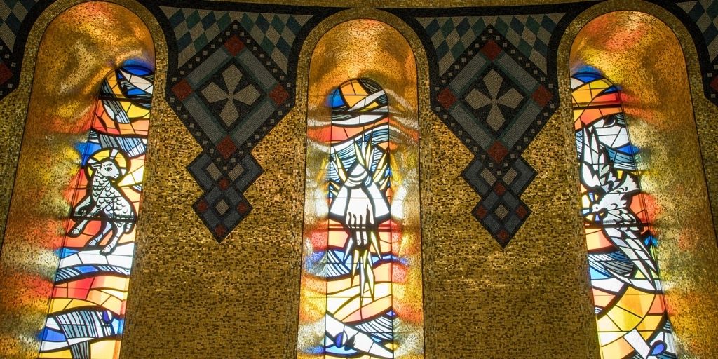 A Guide to Art: the Trinity Dome Windows - National Shrine of the ...