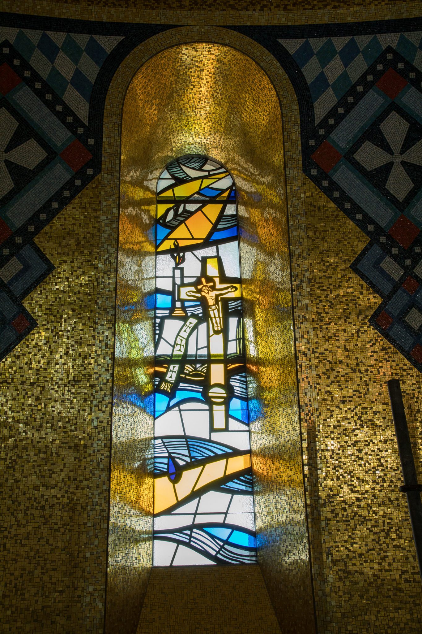 A Guide to Art: the Trinity Dome Windows - National Shrine of the ...